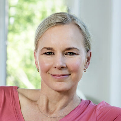 Liz Monson – Reclaiming the Magic - Mind & Life Podcast